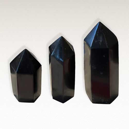 Basalt, Obelisks, 150-400g - Pur Crystal